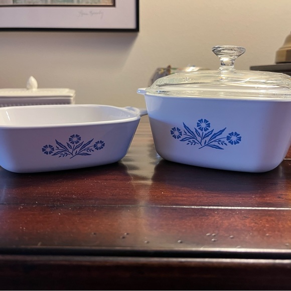 Corningware | Kitchen | 2 Mini Corning Ware Casserole Dishes Single ...